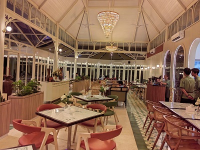 OASE @ Aria, Restaurant Terbaru ala Istana Sultan dengan Venue ...